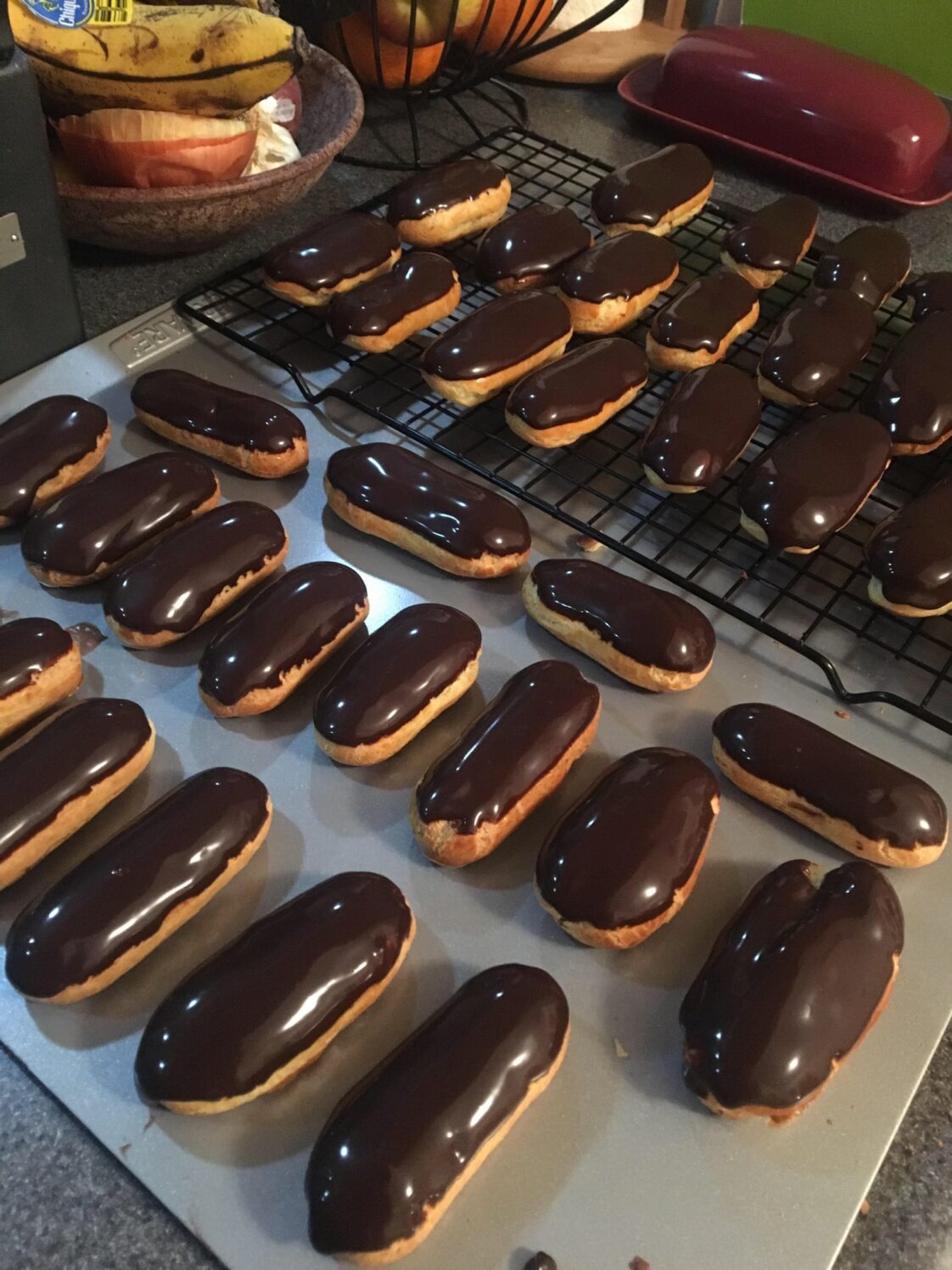 Homemade Chocolate Eclairs - Recipes Need