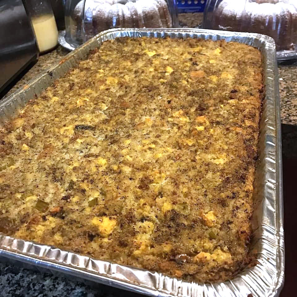 Mama's Cornbread Dressing - Recipes Need