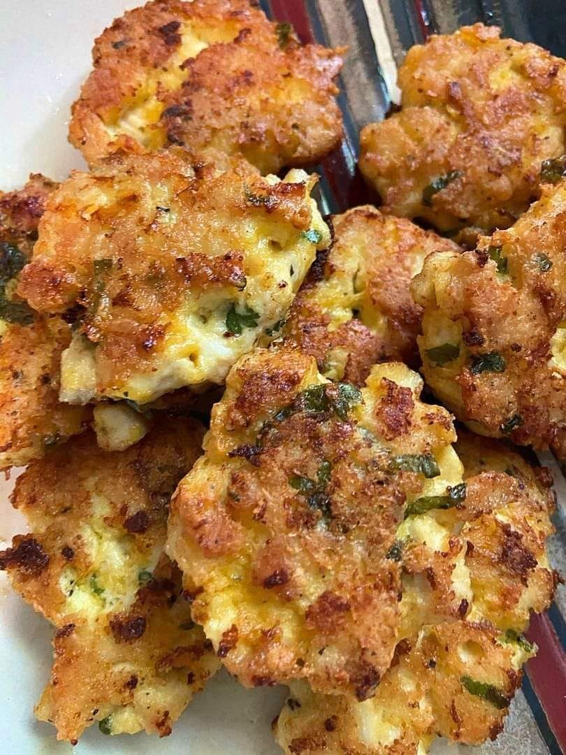 Cheesy Chicken Fritters - Recipes Need
